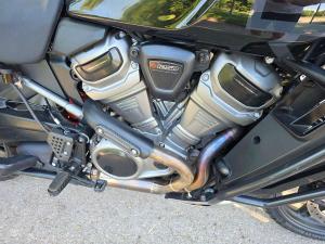 Melns Harley-Davidson Pan America 2021 Viļņa, ar dzinēja tilpumu 1.25 L un nobraukumu 18 tūkst. km par 9700 €, foto 12 vietnē AUTOMOTO.COM.LV