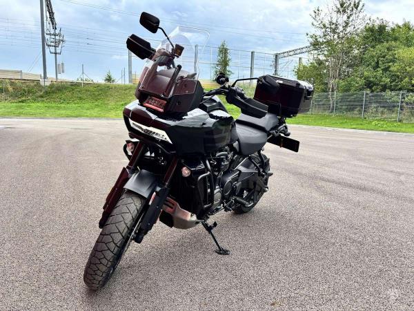 Melns Harley-Davidson Pan America 2023 Telšiai, ar dzinēja tilpumu 1.25 L un nobraukumu 11 tūkst. km par 12705 €, foto 6 vietnē AUTOMOTO.COM.LV