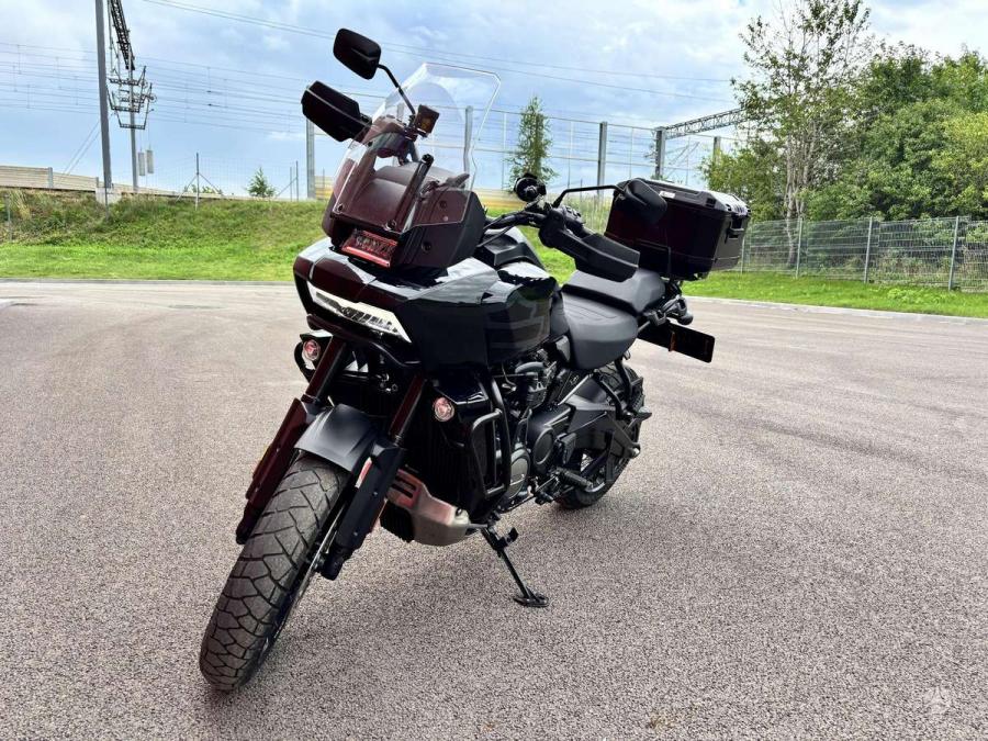 Melns Harley-Davidson Pan America 2023 Telšiai, ar dzinēja tilpumu 1.25 L un nobraukumu 11 tūkst. km par 12705 €, foto 7 vietnē AUTOMOTO.COM.LV