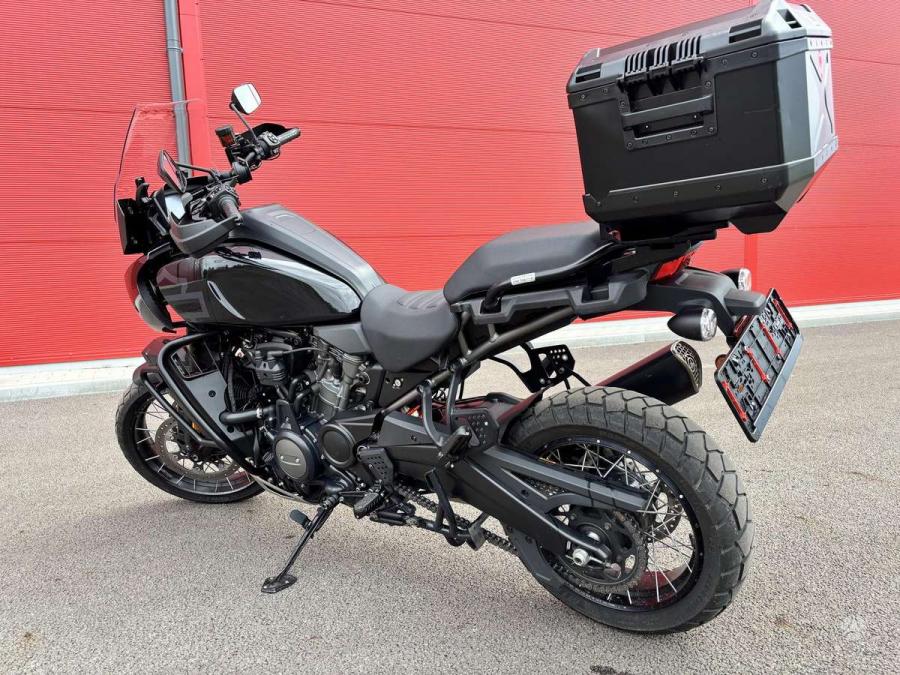 Melns Harley-Davidson Pan America 2023 Telšiai, ar dzinēja tilpumu 1.25 L un nobraukumu 11 tūkst. km par 12705 €, foto 9 vietnē AUTOMOTO.COM.LV