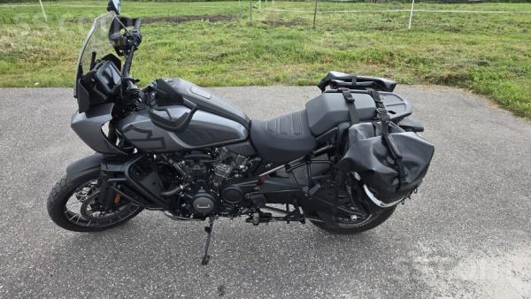 Harley-Davidson Pan America 2022 Rīga, ar dzinēja tilpumu 1.25 L un nobraukumu 0 tūkst. km par 13500 €, foto 6 vietnē AUTOMOTO.COM.LV