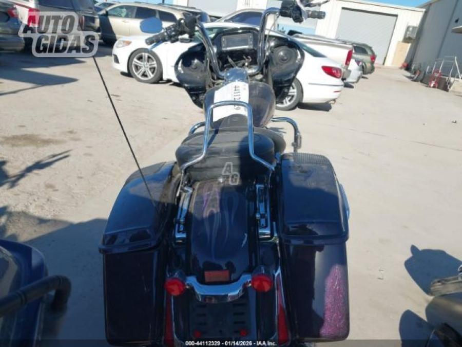 Black Harley-Davidson Road Glide 0 in Klaipeda, with an engine capacity of 0.00 L and mileage of 0 thousand km for 4500 €, photo 6 on AUTOMOTO.COM.LV