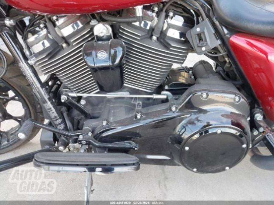 Melns Harley-Davidson Road Glide 0 Klaipėda, ar dzinēja tilpumu 0.00 L un nobraukumu 0 tūkst. km par 6500 €, foto 10 vietnē AUTOMOTO.COM.LV