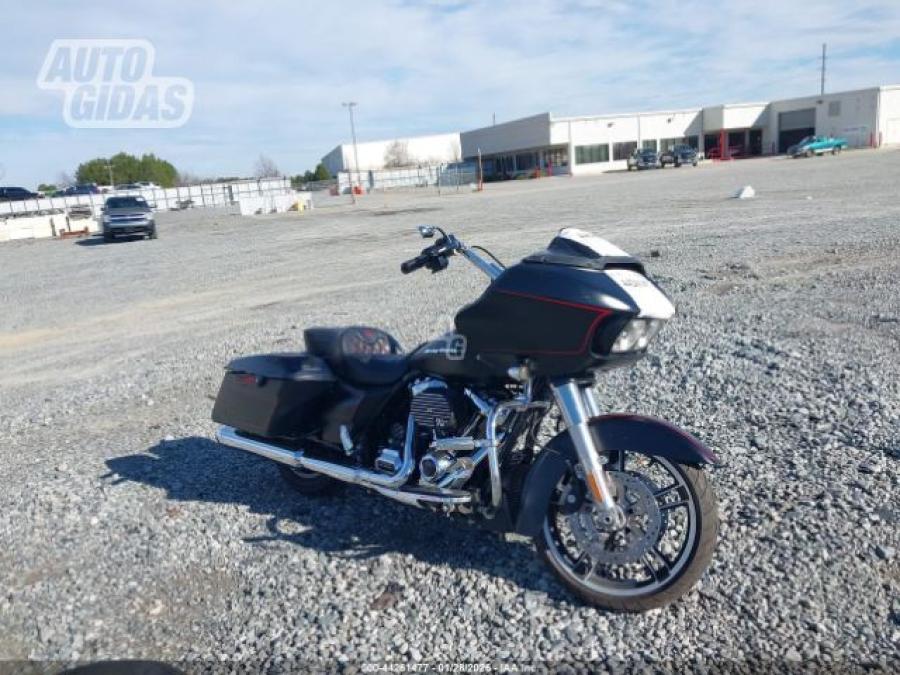 Черный Харли-Девидсон Road Glide 0 в Клайпеда, объемом двигателя 0.00 л и пробегом 0 тыс. км за 7000 €, фото 1 на AUTOMOTO.COM.LV