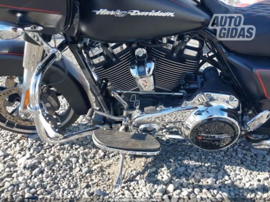 Черный Харли-Девидсон Road Glide 0 в Клайпеда, объемом двигателя 0.00 л и пробегом 0 тыс. км за 7000 €, фото 10 на AUTOMOTO.COM.LV