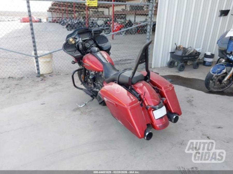 Черный Харли-Девидсон Road Glide 0 в Клайпеда, объемом двигателя 0.00 л и пробегом 0 тыс. км за 6500 €, фото 4 на AUTOMOTO.COM.LV