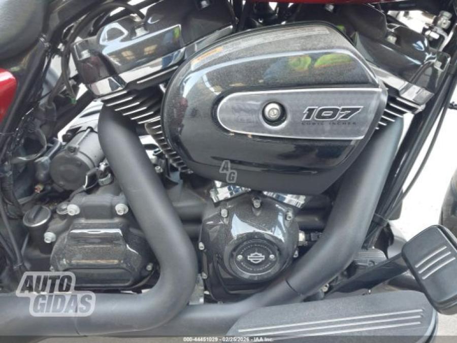 Черный Харли-Девидсон Road Glide 0 в Клайпеда, объемом двигателя 0.00 л и пробегом 0 тыс. км за 6500 €, фото 9 на AUTOMOTO.COM.LV