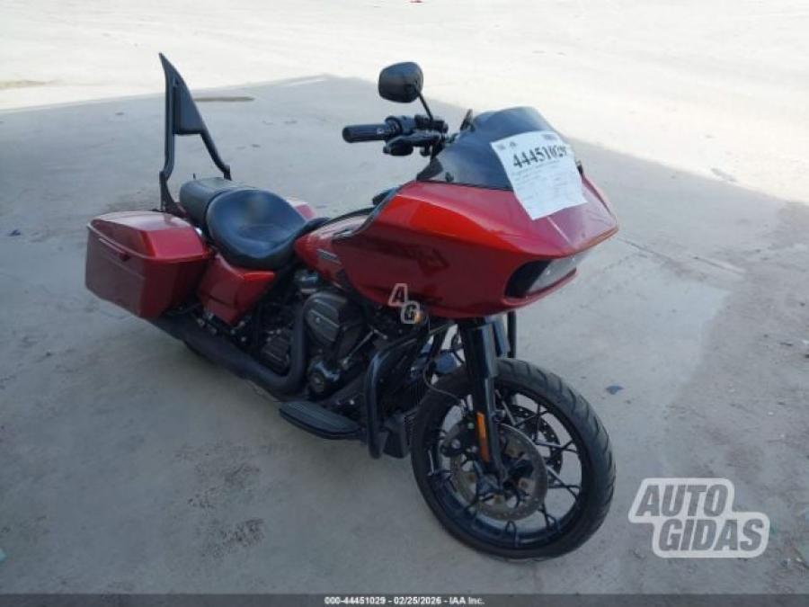 Черный Харли-Девидсон Road Glide 0 в Клайпеда, объемом двигателя 0.00 л и пробегом 0 тыс. км за 6500 €, фото 1 на AUTOMOTO.COM.LV