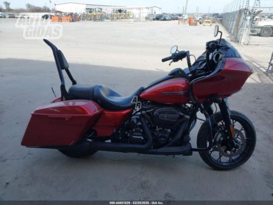 Черный Харли-Девидсон Road Glide 0 в Клайпеда, объемом двигателя 0.00 л и пробегом 0 тыс. км за 6500 €, фото 13 на AUTOMOTO.COM.LV