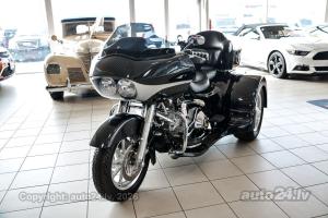 Black Harley-Davidson Road Glide 2005 in Tallinn, with an engine capacity of 1.45 L and mileage of 48 thousand km for 22900 €, photo 3 on AUTOMOTO.COM.LV
