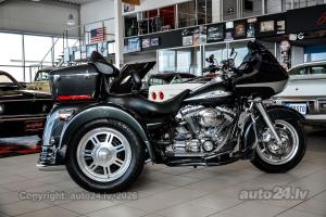 Black Harley-Davidson Road Glide 2005 in Tallinn, with an engine capacity of 1.45 L and mileage of 48 thousand km for 22900 €, photo 4 on AUTOMOTO.COM.LV