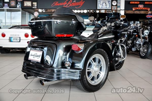 Черный Харли-Девидсон Road Glide 2005 в Таллин, объемом двигателя 1.45 л и пробегом 48 тыс. км за 22900 €, фото 4 на AUTOMOTO.COM.LV