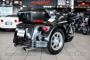 Black Harley-Davidson Road Glide 2005 in Tallinn, with an engine capacity of 1.45 L and mileage of 48 thousand km for 22900 €, photo 5 on AUTOMOTO.COM.LV