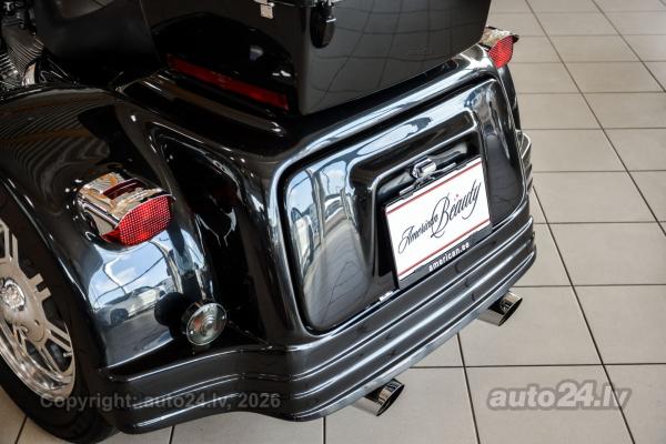 Черный Харли-Девидсон Road Glide 2005 в Таллин, объемом двигателя 1.45 л и пробегом 48 тыс. км за 22900 €, фото 7 на AUTOMOTO.COM.LV
