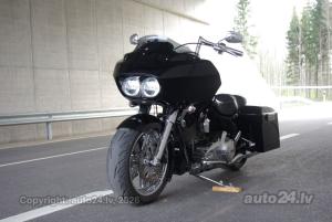 Black Harley-Davidson Road Glide 2013 in Tartu, with an engine capacity of 1.69 L and mileage of 15 thousand km for 11900 €, photo 4 on AUTOMOTO.COM.LV