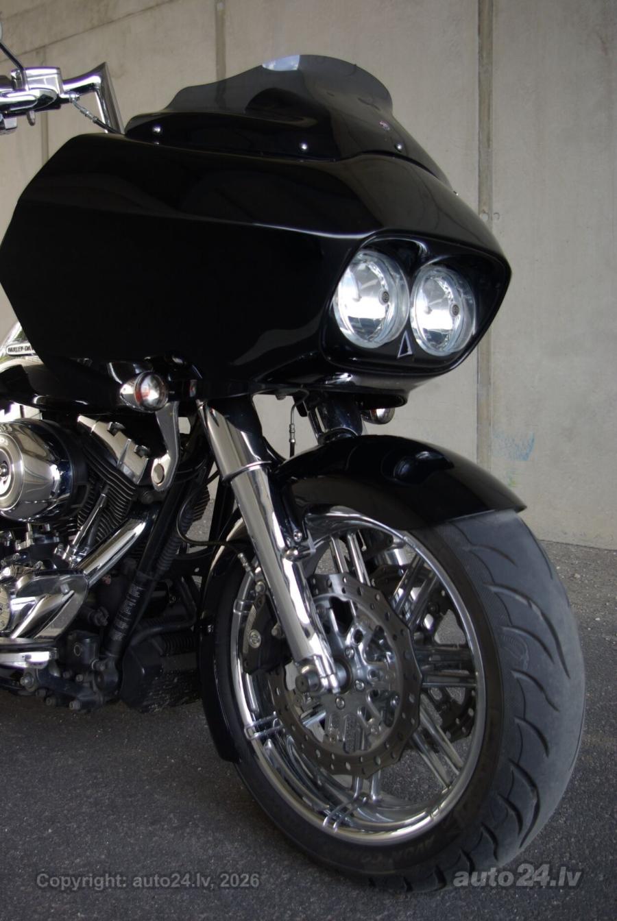 Черный Харли-Девидсон Road Glide 2013 в Тарту, объемом двигателя 1.69 л и пробегом 15 тыс. км за 11900 €, фото 10 на AUTOMOTO.COM.LV