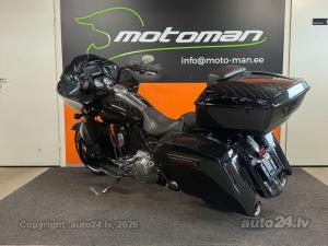 Black Harley-Davidson Road Glide 2015 in Tartu, with an engine capacity of 1.69 L and mileage of 89 thousand km for 12990 €, photo 5 on AUTOMOTO.COM.LV