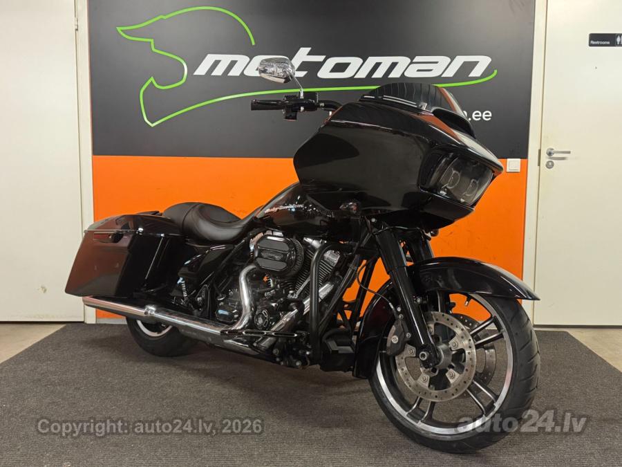 Melns Harley-Davidson Road Glide 2015 Tartu, ar dzinēja tilpumu 1.69 L un nobraukumu 65 tūkst. km par 12990 €, foto 1 vietnē AUTOMOTO.COM.LV