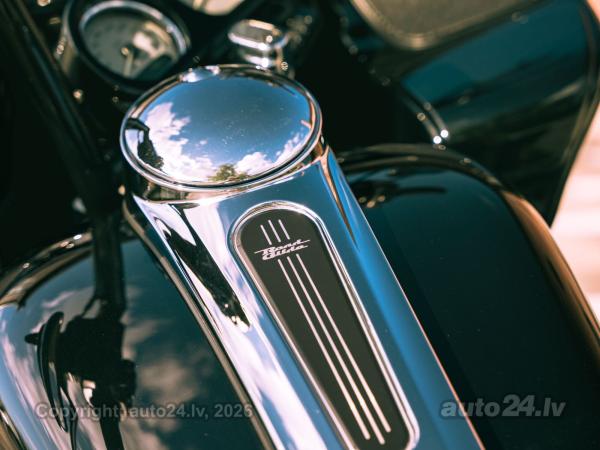 Черный Харли-Девидсон Road Glide 2015 в Таллин, объемом двигателя 1.69 л и пробегом 41 тыс. км за 13990 €, фото 5 на AUTOMOTO.COM.LV