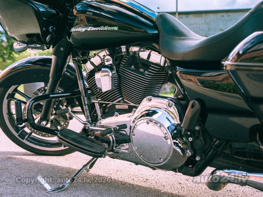 Melns Harley-Davidson Road Glide 2015 Tallina, ar dzinēja tilpumu 1.69 L un nobraukumu 41 tūkst. km par 13990 €, foto 8 vietnē AUTOMOTO.COM.LV
