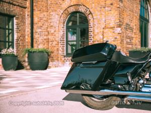 Melns Harley-Davidson Road Glide 2015 Tallina, ar dzinēja tilpumu 1.69 L un nobraukumu 41 tūkst. km par 13990 €, foto 14 vietnē AUTOMOTO.COM.LV