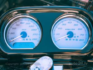 Melns Harley-Davidson Road Glide 2015 Tallina, ar dzinēja tilpumu 1.69 L un nobraukumu 41 tūkst. km par 13990 €, foto 18 vietnē AUTOMOTO.COM.LV