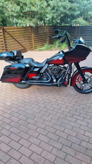 Black Harley-Davidson Road Glide 2015 in Silale, with an engine capacity of 1.70 L and mileage of 70 thousand km for 12000 €, photo 13 on AUTOMOTO.COM.LV