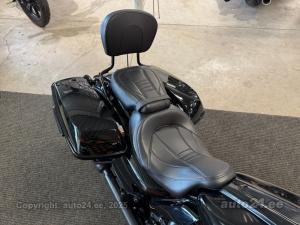Черный Харли-Девидсон Road Glide 2016 в Тарту, объемом двигателя 1.69 л и пробегом 46 тыс. км за 13990 €, фото 2 на AUTOMOTO.COM.LV