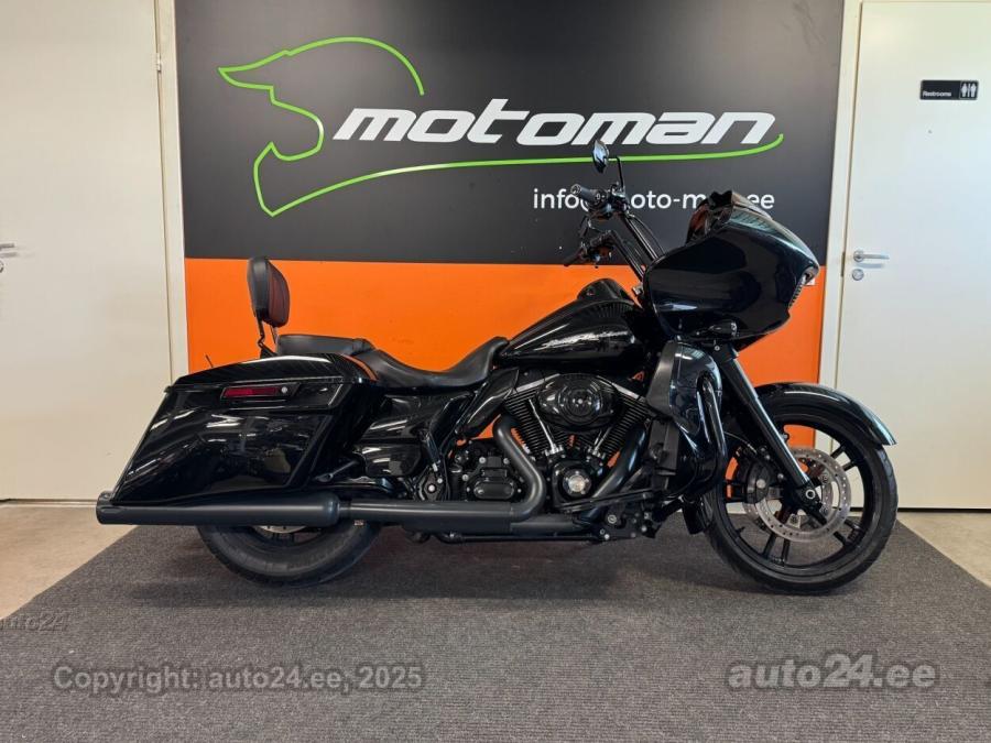 Черный Харли-Девидсон Road Glide 2016 в Тарту, объемом двигателя 1.69 л и пробегом 46 тыс. км за 13990 €, фото 3 на AUTOMOTO.COM.LV