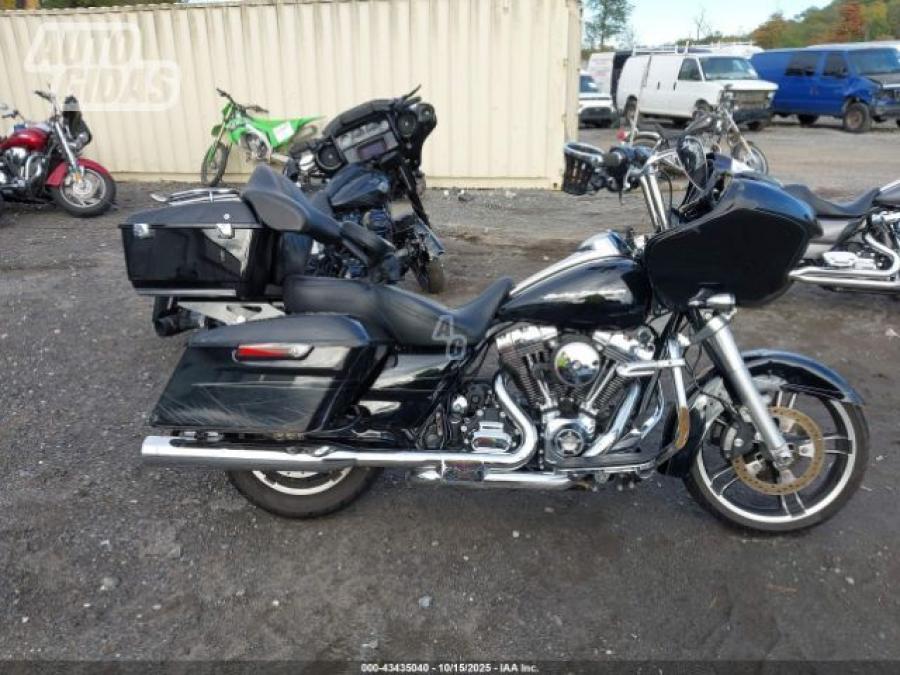 Black Harley-Davidson Road Glide 2016 in Klaipeda, with an engine capacity of 1.69 L and mileage of 0 thousand km for 4500 €, photo 13 on AUTOMOTO.COM.LV