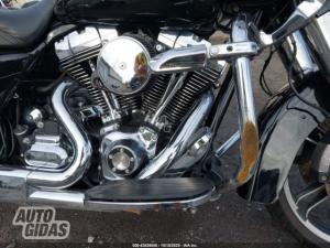 Black Harley-Davidson Road Glide 2016 in Klaipeda, with an engine capacity of 1.69 L and mileage of 0 thousand km for 4500 €, photo 17 on AUTOMOTO.COM.LV