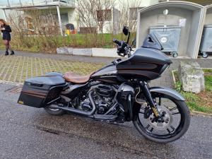 Черный Харли-Девидсон Road Glide 2016 в Пылва, объемом двигателя 1.80 л и пробегом 15 тыс. км за 13100 €, фото  на AUTOMOTO.COM.LV