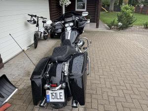 Melns Harley-Davidson Road Glide 2016 Mažeikiai, ar dzinēja tilpumu 1.69 L un nobraukumu 86 tūkst. km par 10000 €, foto 7 vietnē AUTOMOTO.COM.LV