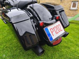 Melns Harley-Davidson Road Glide 2016 Šauļi, ar dzinēja tilpumu 1.70 L un nobraukumu 35 tūkst. km par 12900 €, foto 10 vietnē AUTOMOTO.COM.LV