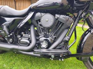Melns Harley-Davidson Road Glide 2016 Šauļi, ar dzinēja tilpumu 1.70 L un nobraukumu 35 tūkst. km par 12900 €, foto 13 vietnē AUTOMOTO.COM.LV