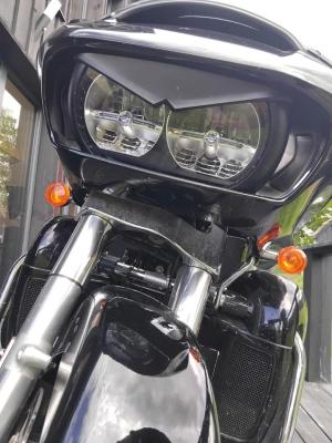 Black Harley-Davidson Road Glide 2016 in Jekabpils, with an engine capacity of 1.00 L and mileage of 16 thousand km for 14000 €, photo 2 on AUTOMOTO.COM.LV