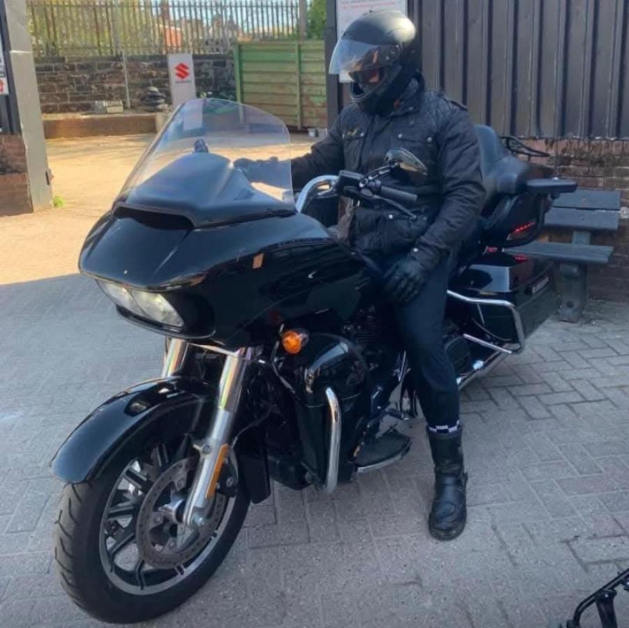 Black Harley-Davidson Road Glide 2016 in Jekabpils, with an engine capacity of 1.00 L and mileage of 16 thousand km for 14000 €, photo 7 on AUTOMOTO.COM.LV