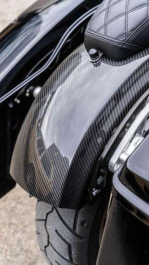 Black Harley-Davidson Road Glide 2017 in Klaipeda, with an engine capacity of 1.75 L and mileage of 37 thousand km for 14000 €, photo 15 on AUTOMOTO.COM.LV