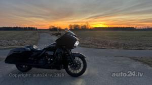 Melns Harley-Davidson Road Glide 2018 Pērnava, ar dzinēja tilpumu 1.87 L un nobraukumu 75 tūkst. km par 15000 €, foto 6 vietnē AUTOMOTO.COM.LV