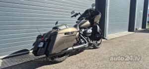 Black Harley-Davidson Road Glide 2018 in Tallinn, with an engine capacity of 1.75 L and mileage of 78 thousand km for 16000 €, photo 4 on AUTOMOTO.COM.LV