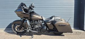 Black Harley-Davidson Road Glide 2018 in Tallinn, with an engine capacity of 1.75 L and mileage of 78 thousand km for 16000 €, photo 5 on AUTOMOTO.COM.LV