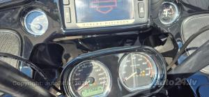 Black Harley-Davidson Road Glide 2018 in Tallinn, with an engine capacity of 1.75 L and mileage of 78 thousand km for 16000 €, photo 8 on AUTOMOTO.COM.LV