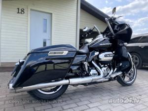 Black Harley-Davidson Road Glide 2019 in Tallinn, with an engine capacity of 0.00 L and mileage of 22 thousand km for 18990 €, photo 9 on AUTOMOTO.COM.LV