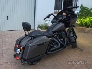 Черный Харли-Девидсон Road Glide 2019 в Таллин, объемом двигателя 1.87 л и пробегом 26 тыс. км за 19000 €, фото 4 на AUTOMOTO.COM.LV