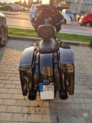 Черный Харли-Девидсон Road Glide 2019 в Клайпеда, объемом двигателя 0.00 л и пробегом 0 тыс. км за 13900 €, фото 5 на AUTOMOTO.COM.LV
