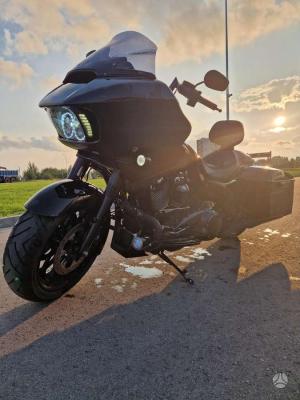 Черный Харли-Девидсон Road Glide 2019 в Клайпеда, объемом двигателя 0.00 л и пробегом 0 тыс. км за 13900 €, фото 7 на AUTOMOTO.COM.LV