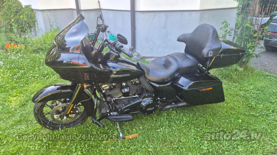 Черный Харли-Девидсон Road Glide 2020 в Таллин, объемом двигателя 1.86 л и пробегом 3 тыс. км за 21900 €, фото 4 на AUTOMOTO.COM.LV