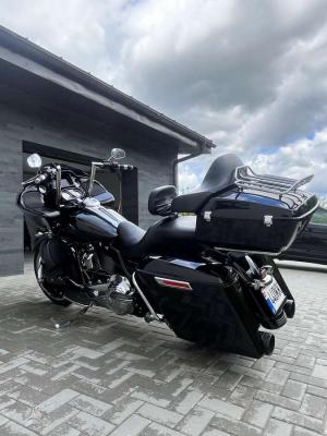 Melns Harley-Davidson Road Glide 2020 Viļņa, ar dzinēja tilpumu 1.75 L un nobraukumu 18 tūkst. km par 14200 €, foto 10 vietnē AUTOMOTO.COM.LV