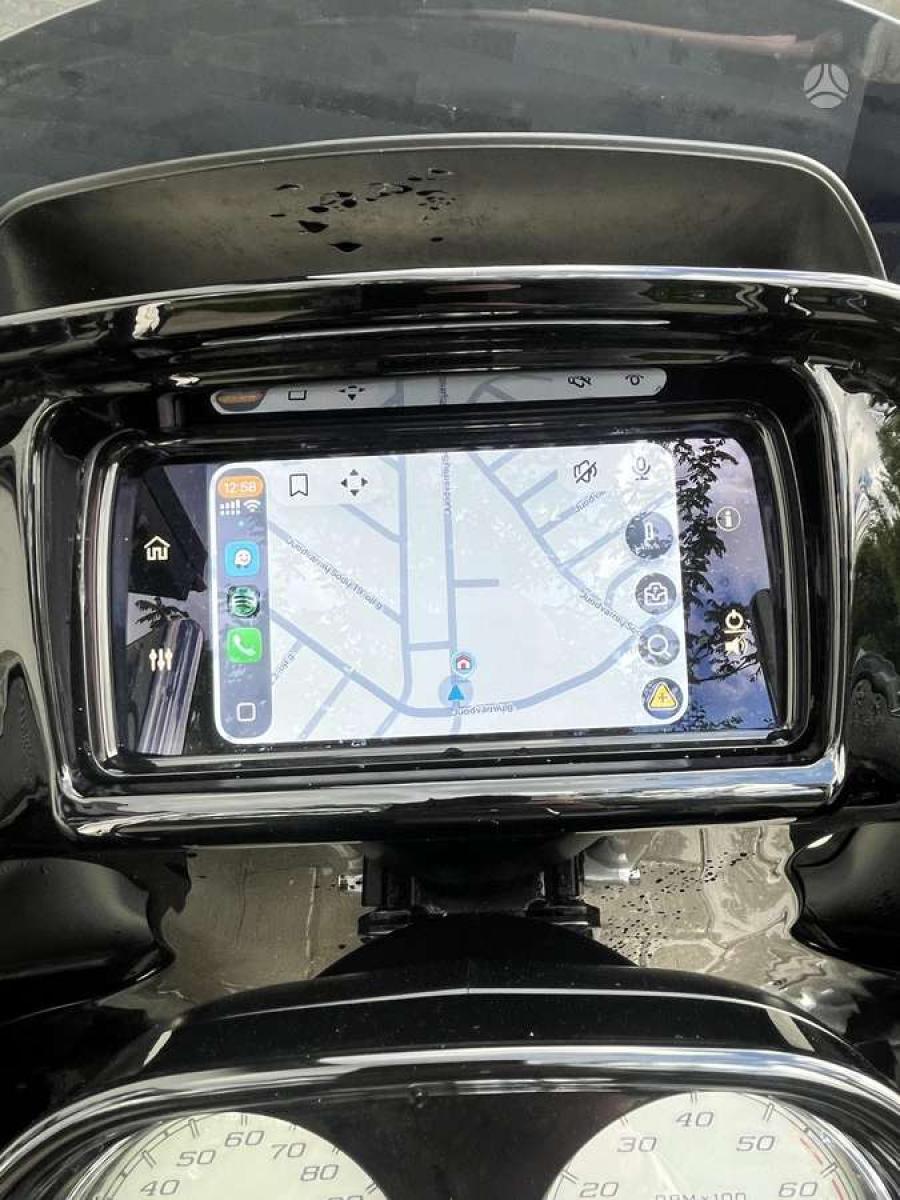 Melns Harley-Davidson Road Glide 2020 Viļņa, ar dzinēja tilpumu 1.75 L un nobraukumu 18 tūkst. km par 14200 €, foto 13 vietnē AUTOMOTO.COM.LV