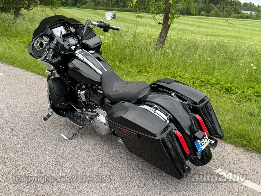 Черный Харли-Девидсон Road Glide 2021 в Тарту, объемом двигателя 0.00 л и пробегом 26 тыс. км за 19500 €, фото 4 на AUTOMOTO.COM.LV